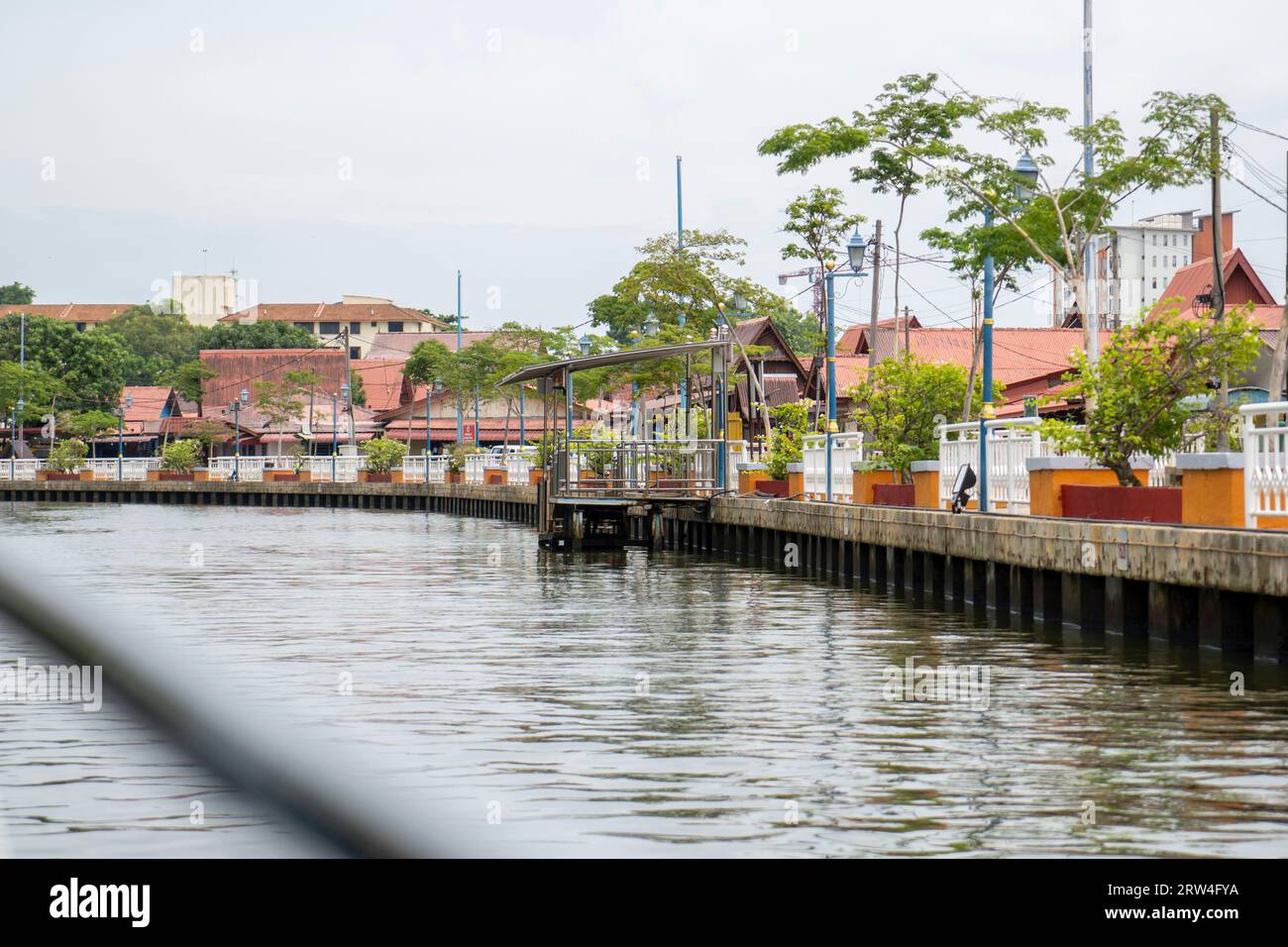 The Malacca River is a river in Malaysia which flows through the middle ...