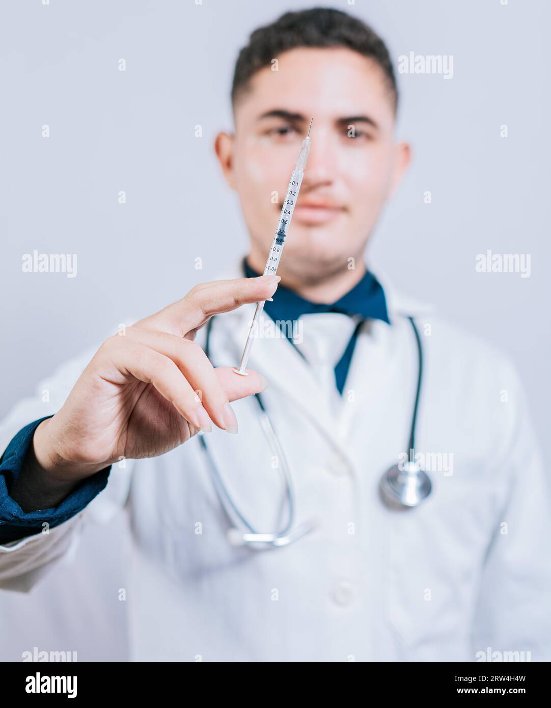 Doctor injection point of view hi-res stock photography and images - Alamy