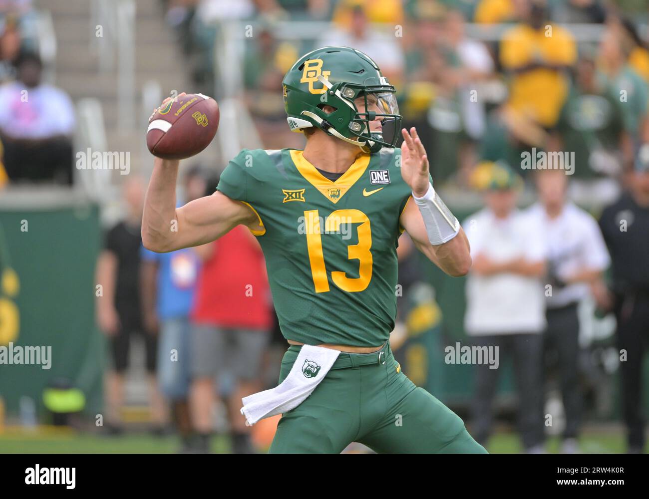 Waco, Texas, USA. 16th Sep, 2023. Baylor Bears quarterback Sawyer ...