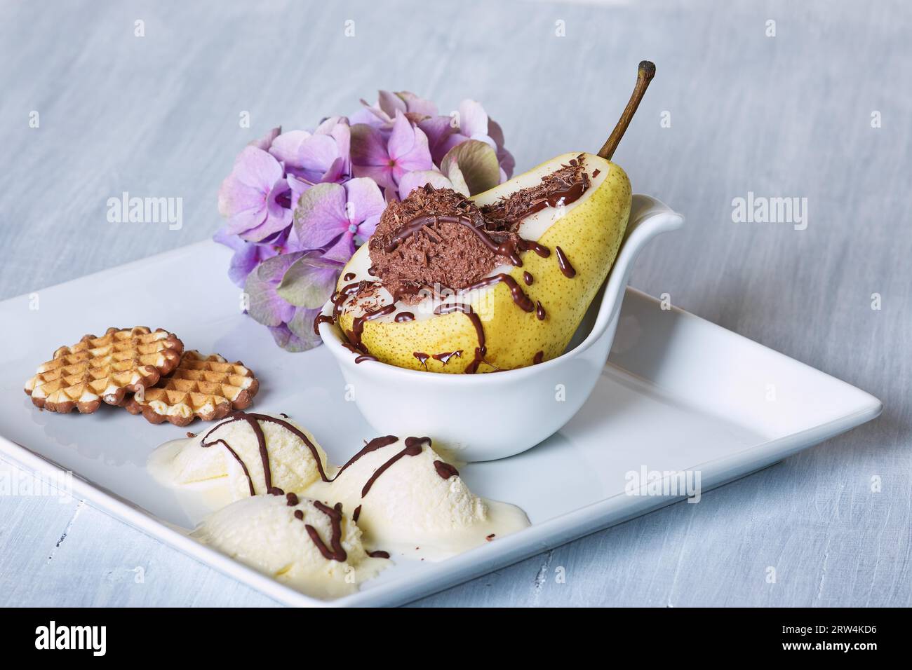 Pear cream hi-res stock photography and images - Alamy