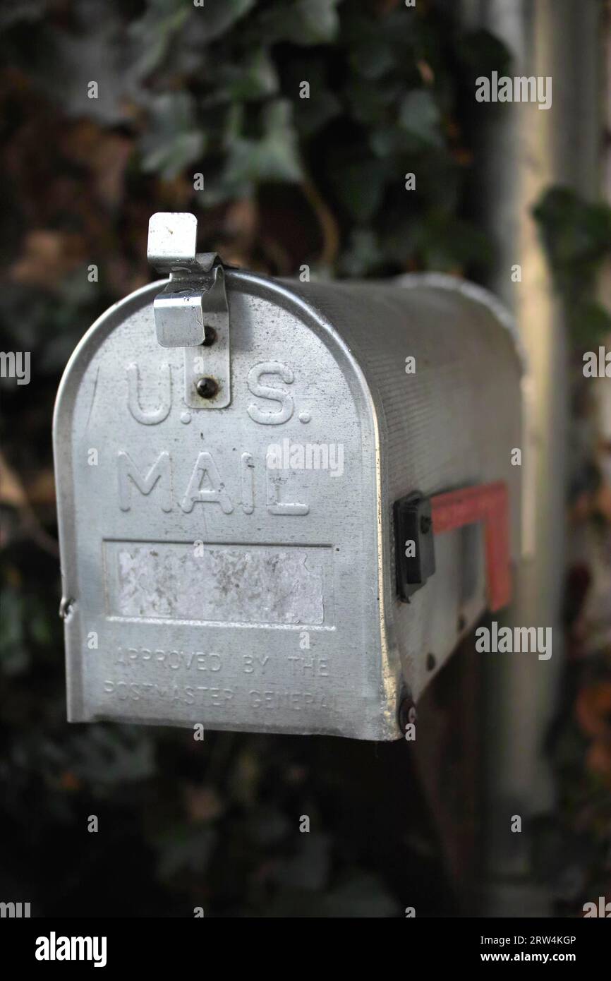 Front view of a US aluminium mailbox Stock Photo - Alamy