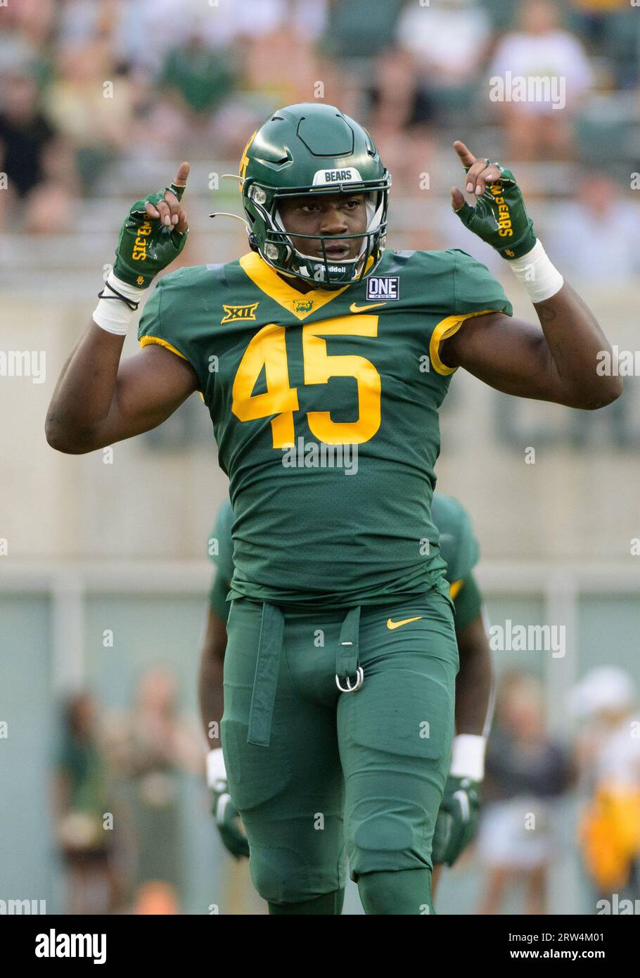 Waco, USA. 16th Sep, 2023. September 16 2023: Baylor Bears linebacker ...