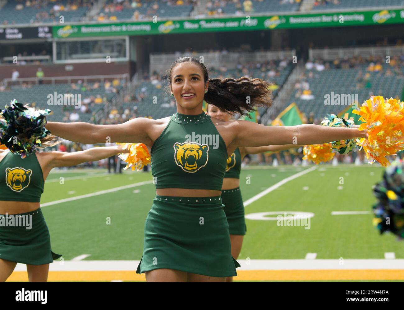 Waco, USA. 16th Sep, 2023. September 16 2023: Baylor Bears cheerleaders ...