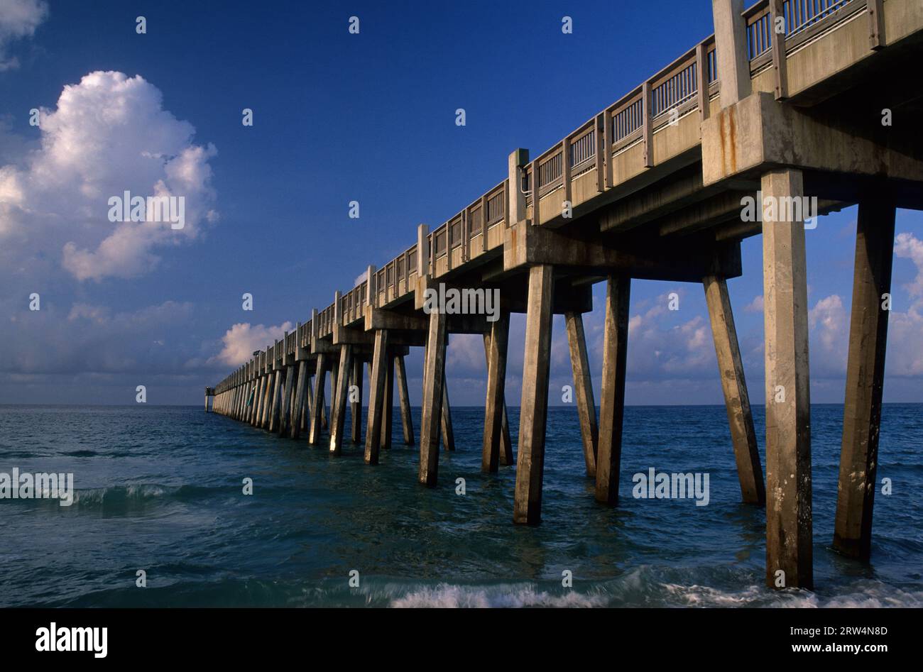 Pensacola beach gulf pier hi-res stock photography and images - Alamy