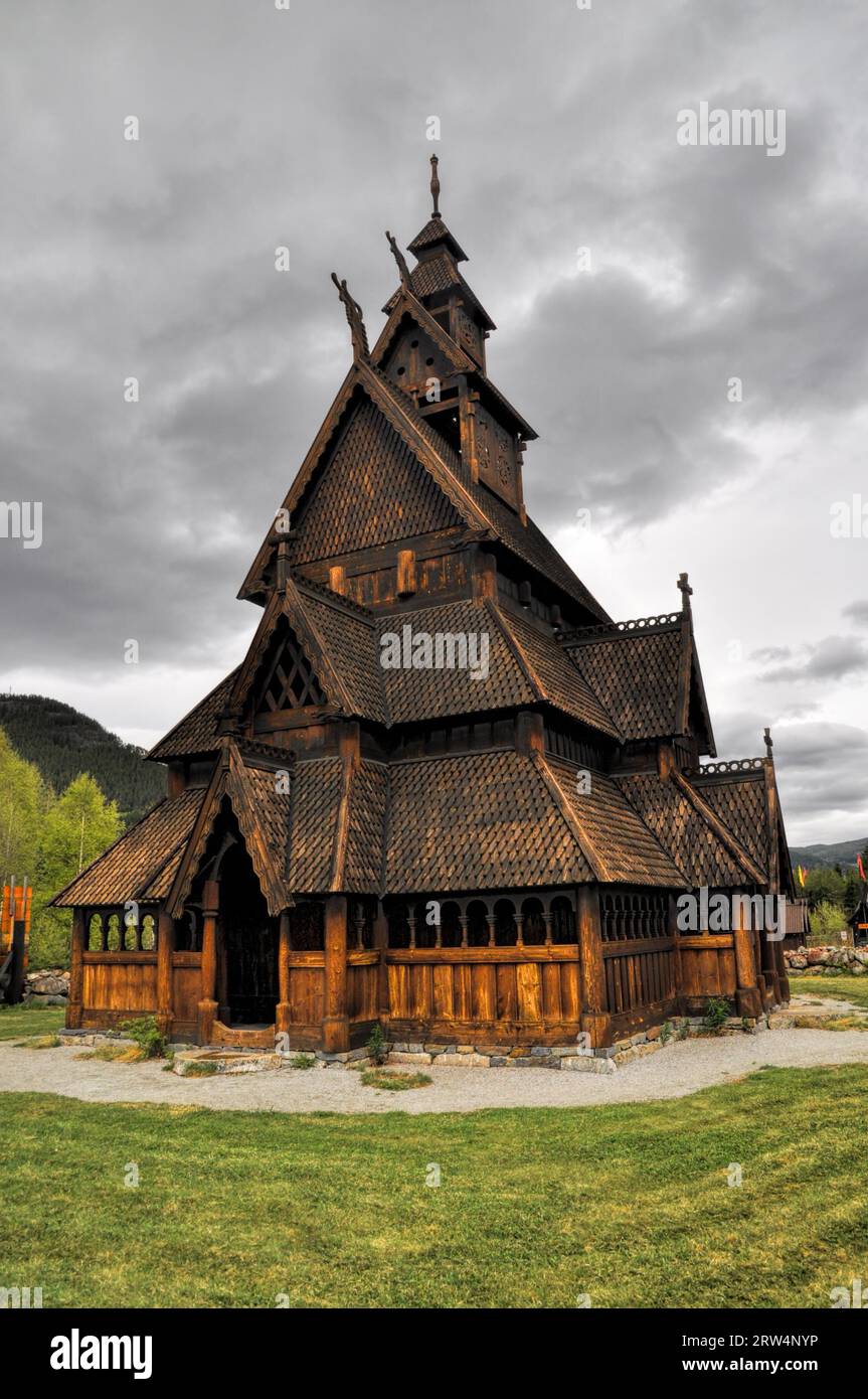 Gol building hi-res stock photography and images - Alamy