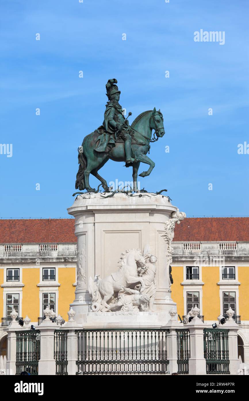Equestrian bronze statue of King Jose I from 1775 on the Commerce ...