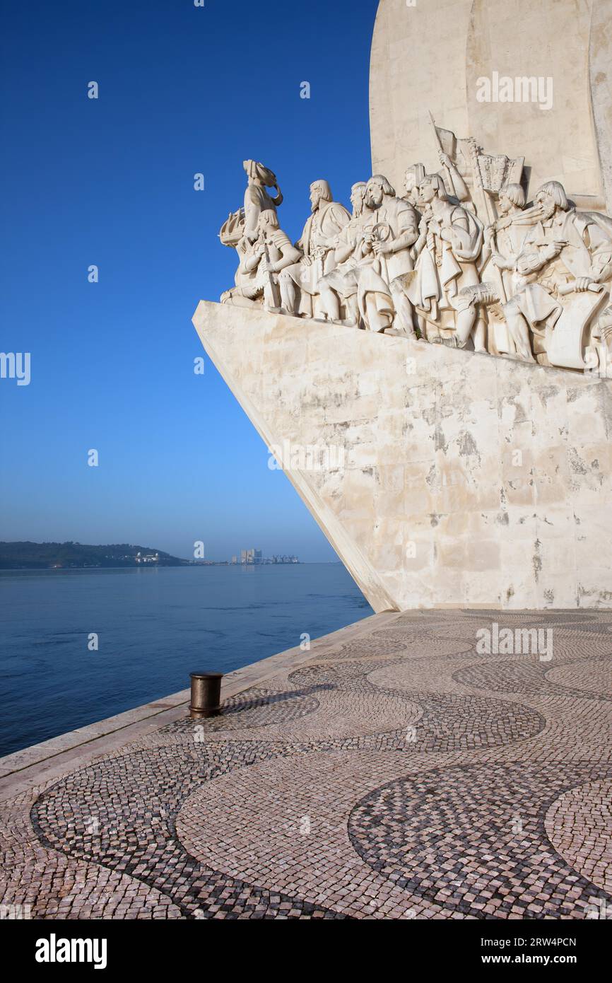 Monument to the Discoveries (Padrao dos Descobrimentos) by the Tagus ...