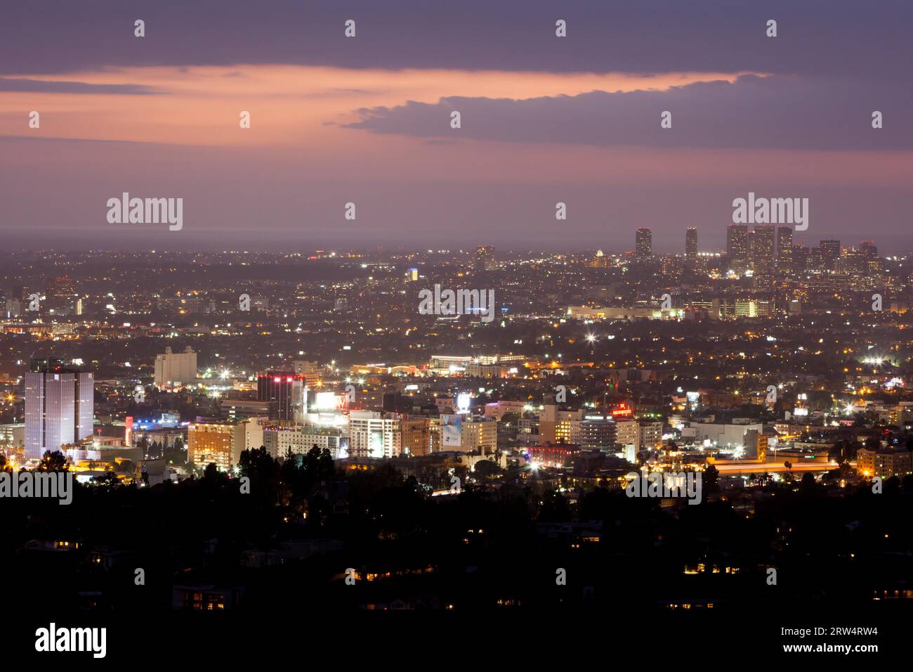 The view from Griffith Observatory towards the ocean at sunset in Los ...