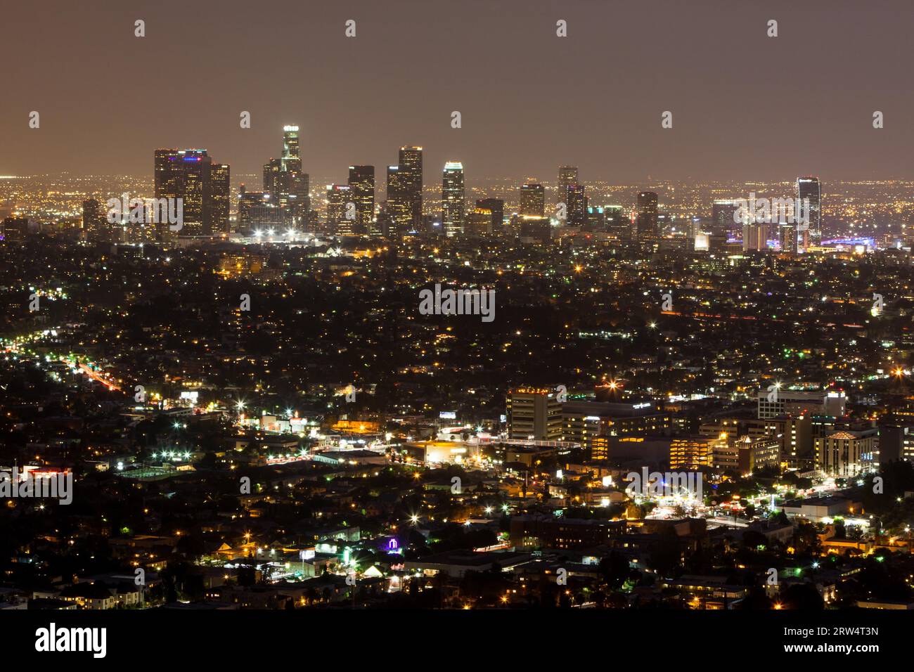 The view from Griffith Observatory towards LA CBD at night in Los ...