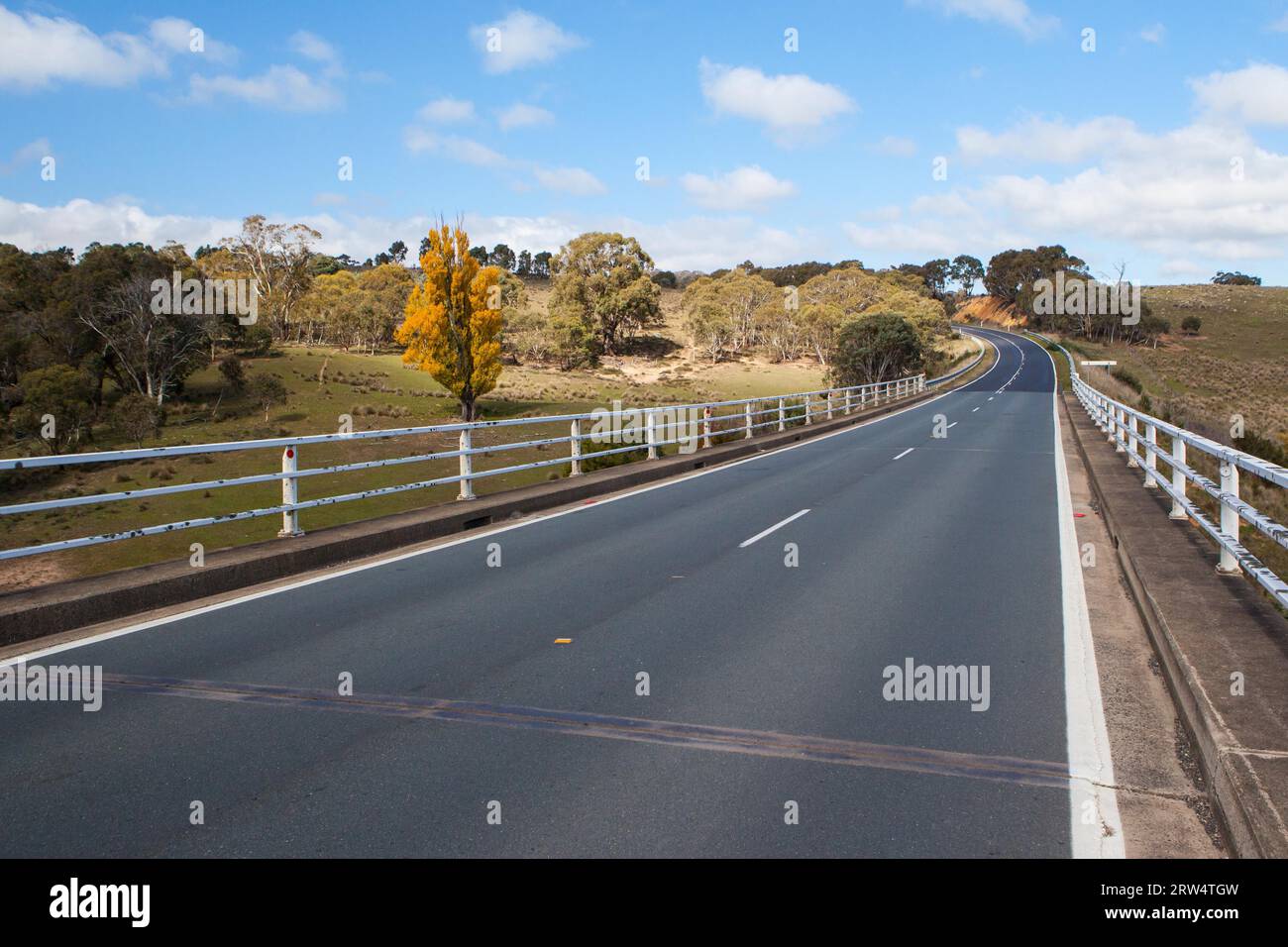 Maclaughlin River crossing and bridge near Cooma on a sunny in autumn ...