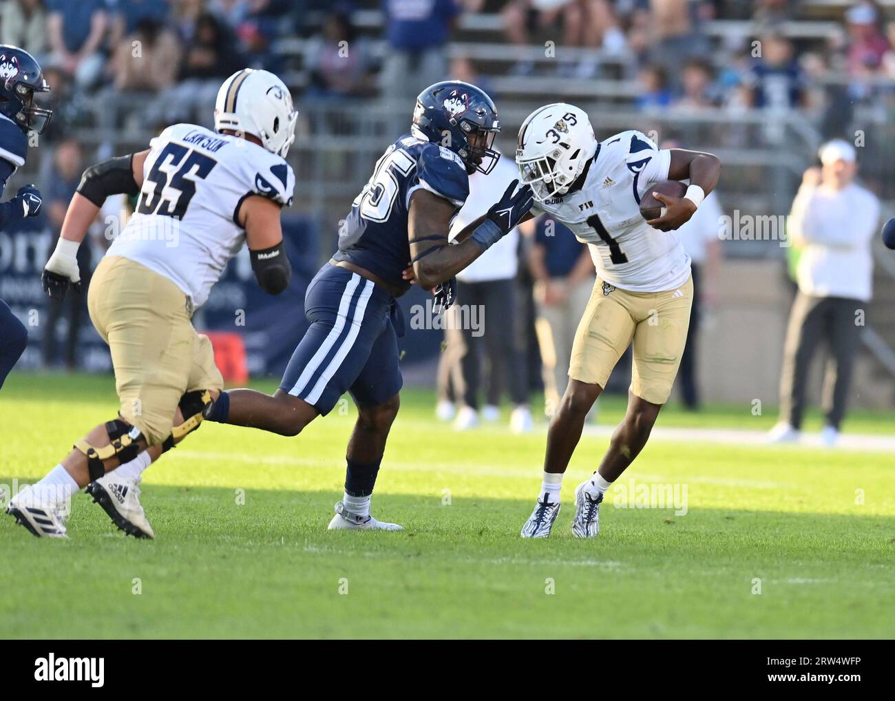 EAST HARTFORD, CT - SEPTEMBER 16: UConn Huskies defensive lineman Eric ...