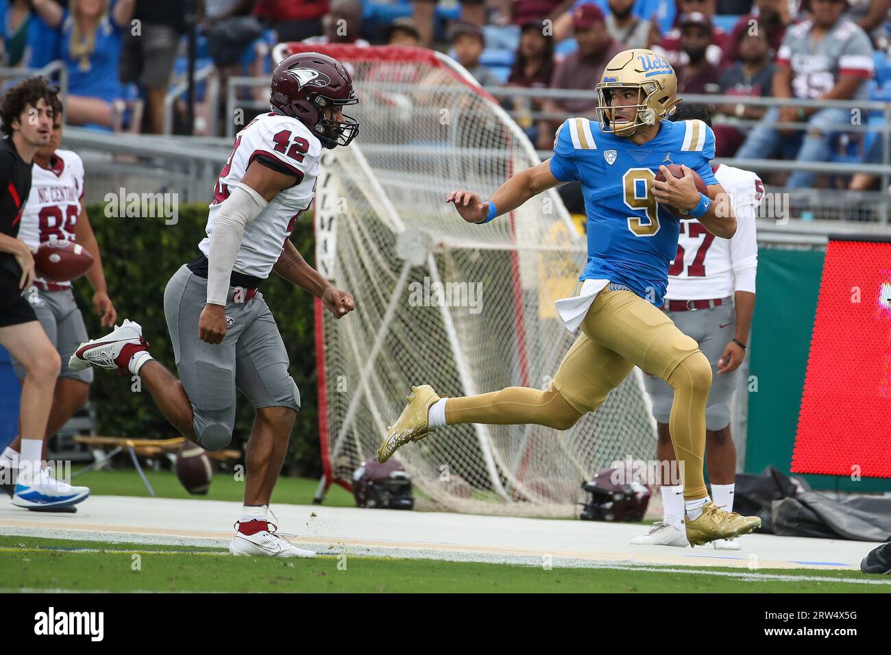 PASADENA, CA - SEPTEMBER 16: UCLA Bruins quarterback Collin Schlee #9 ...