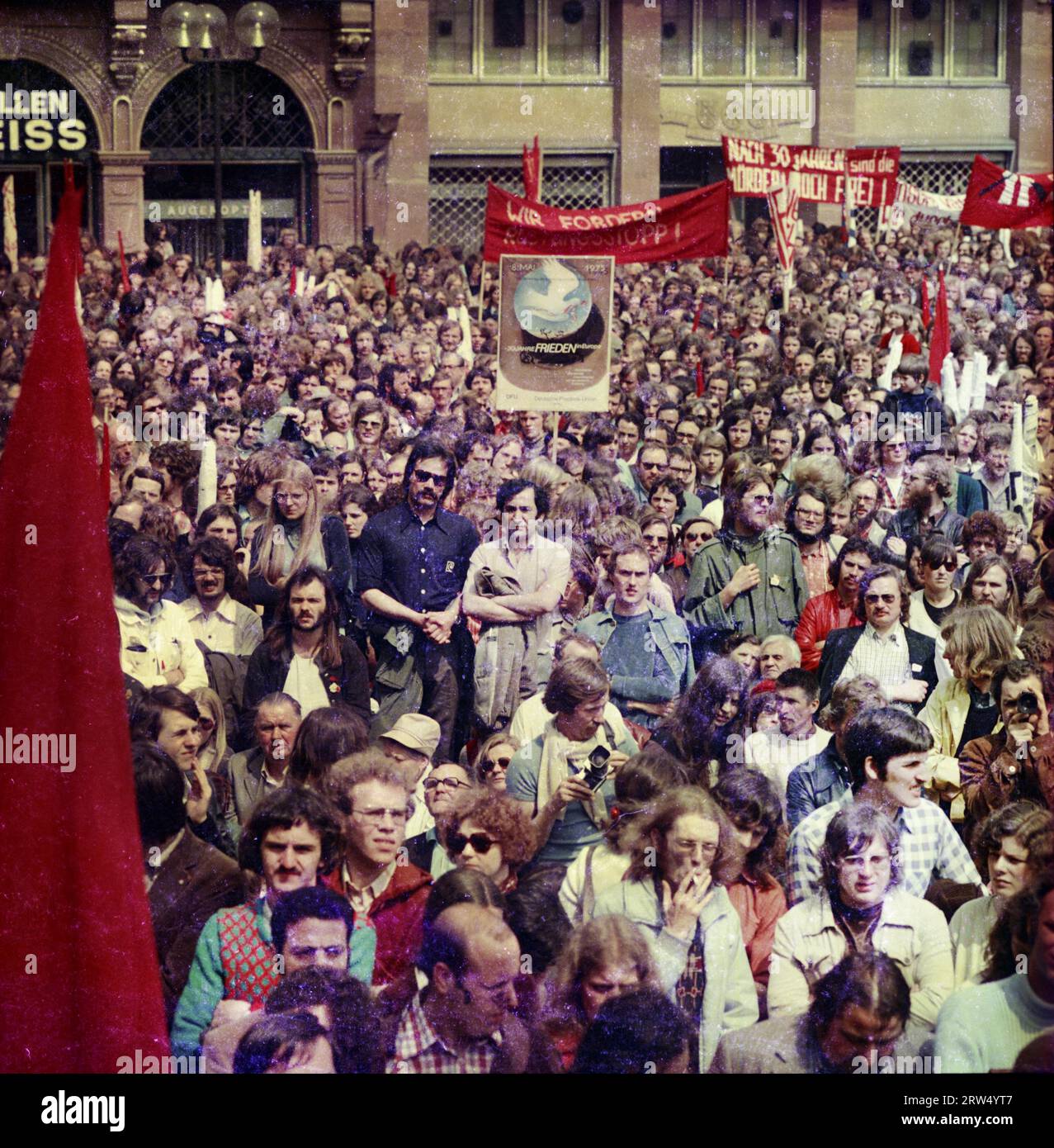 DEU, Germany: The historical colour photos from the times of the 1970s ...