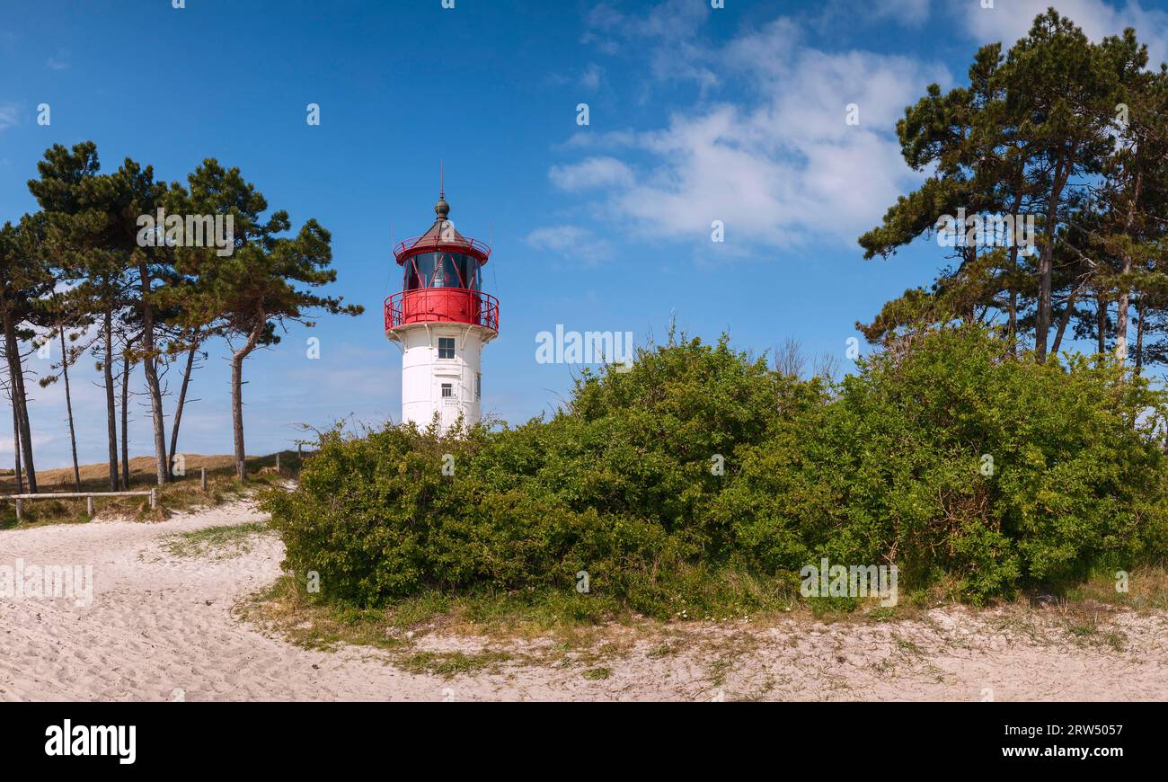 The 12, 30 m high structure, a leading and cross light, stands south of ...