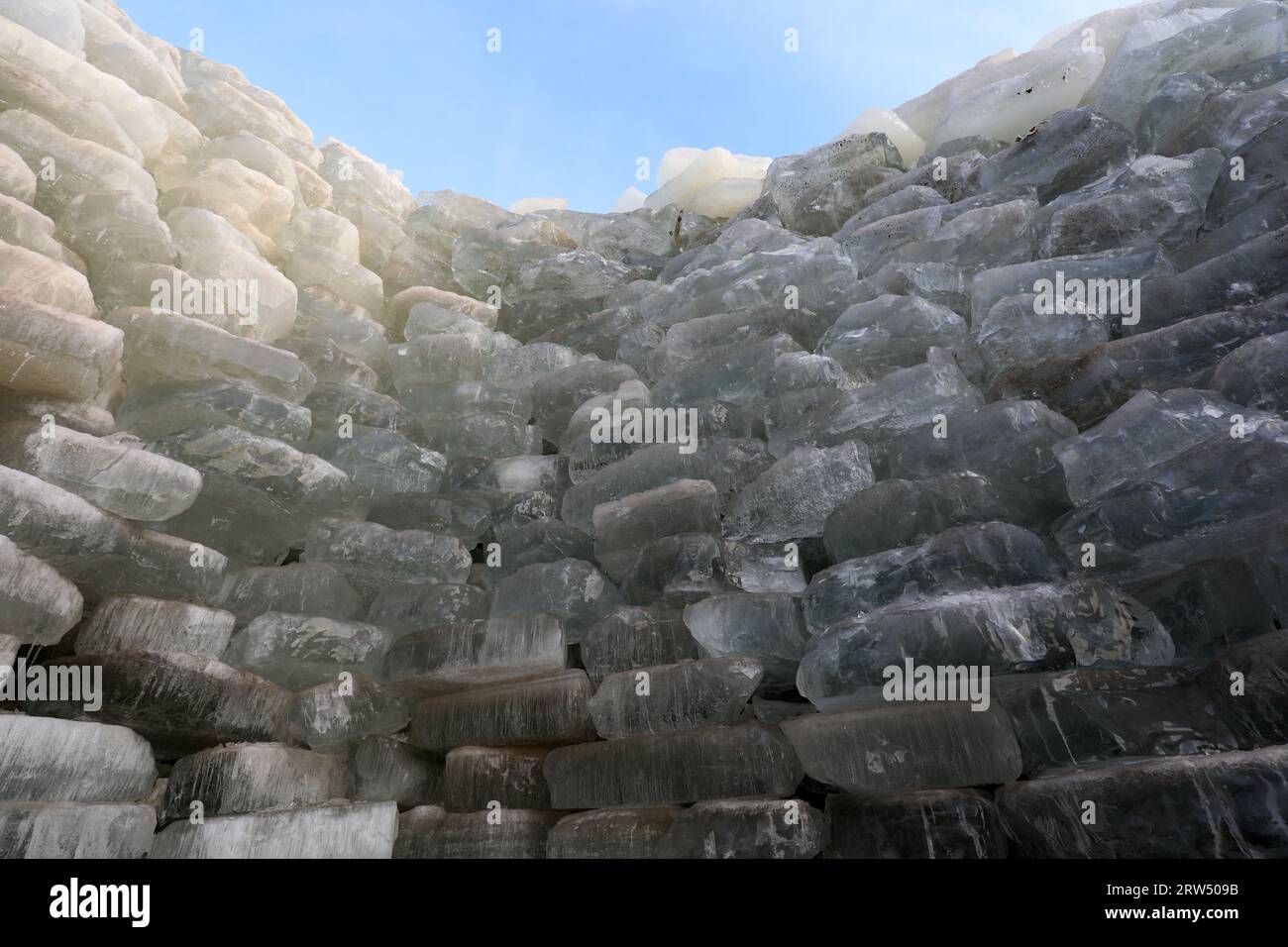 Ice cellars hi-res stock photography and images - Alamy