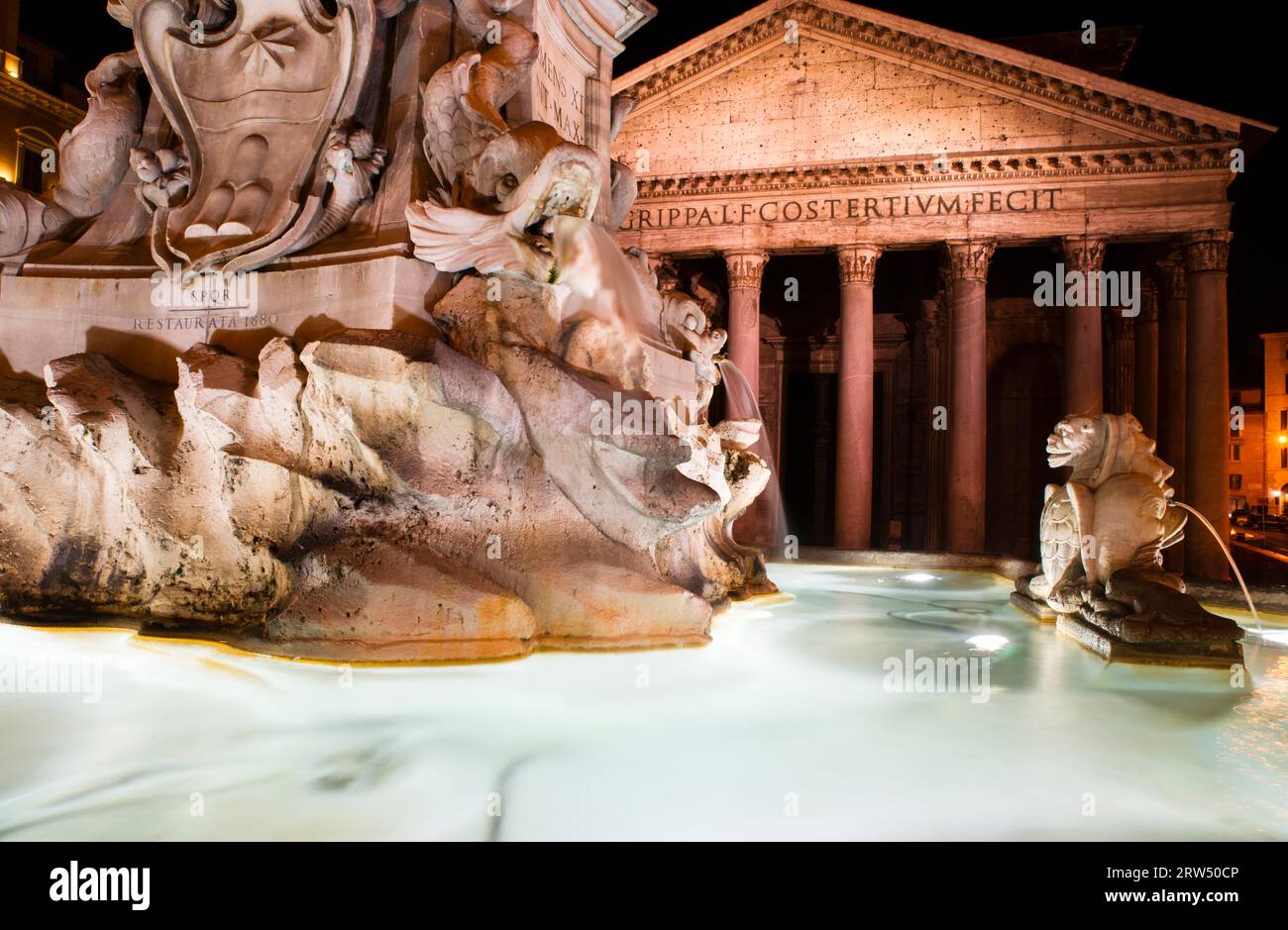 Piazza Rotonda, Pantheon, 119 125 AD Reign of Emperor Hadrian, Fountain Piazza Rotonda by ...