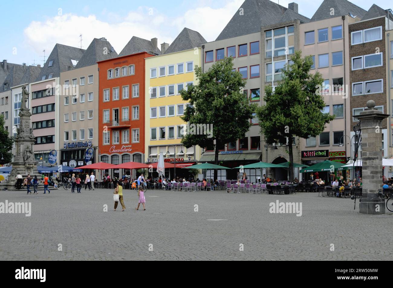 Alter markt cologne germany hi-res stock photography and images - Alamy