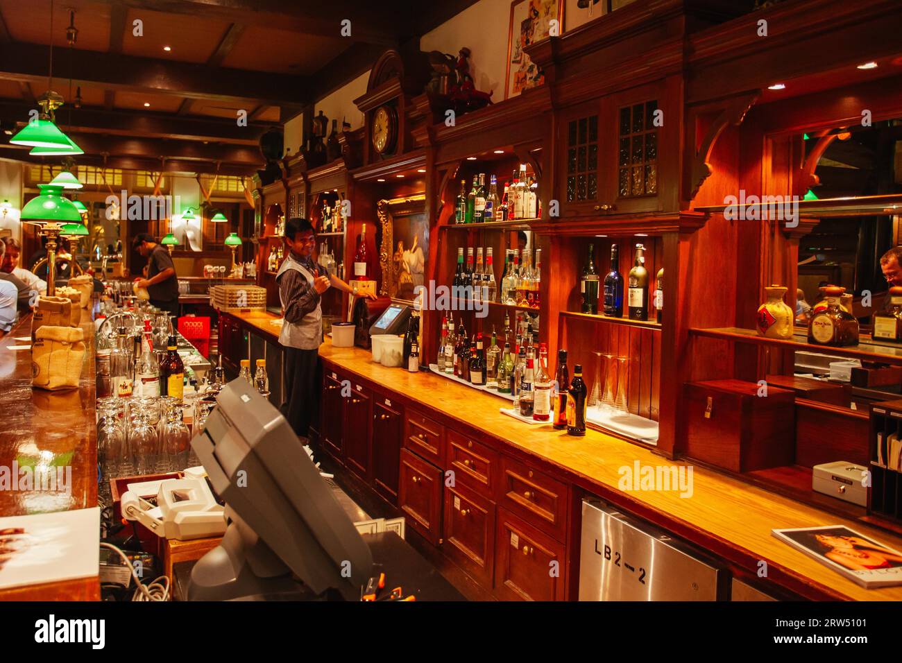 Singapore, Singapore, April 8th 2014: The famous Long Bar within the ...