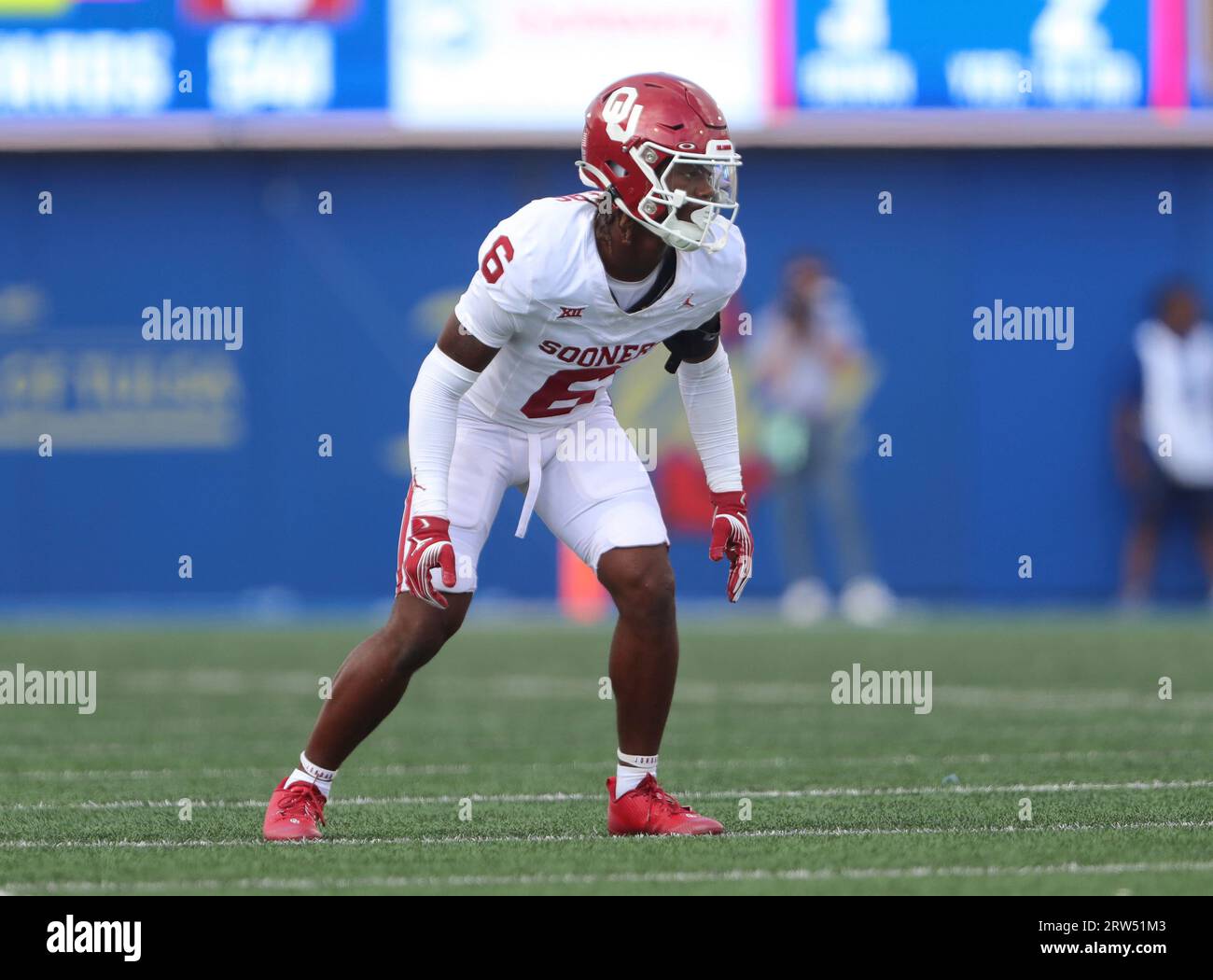 September 16, 2023:.Oklahoma Sooners defensive back Makari Vickers (6 ...