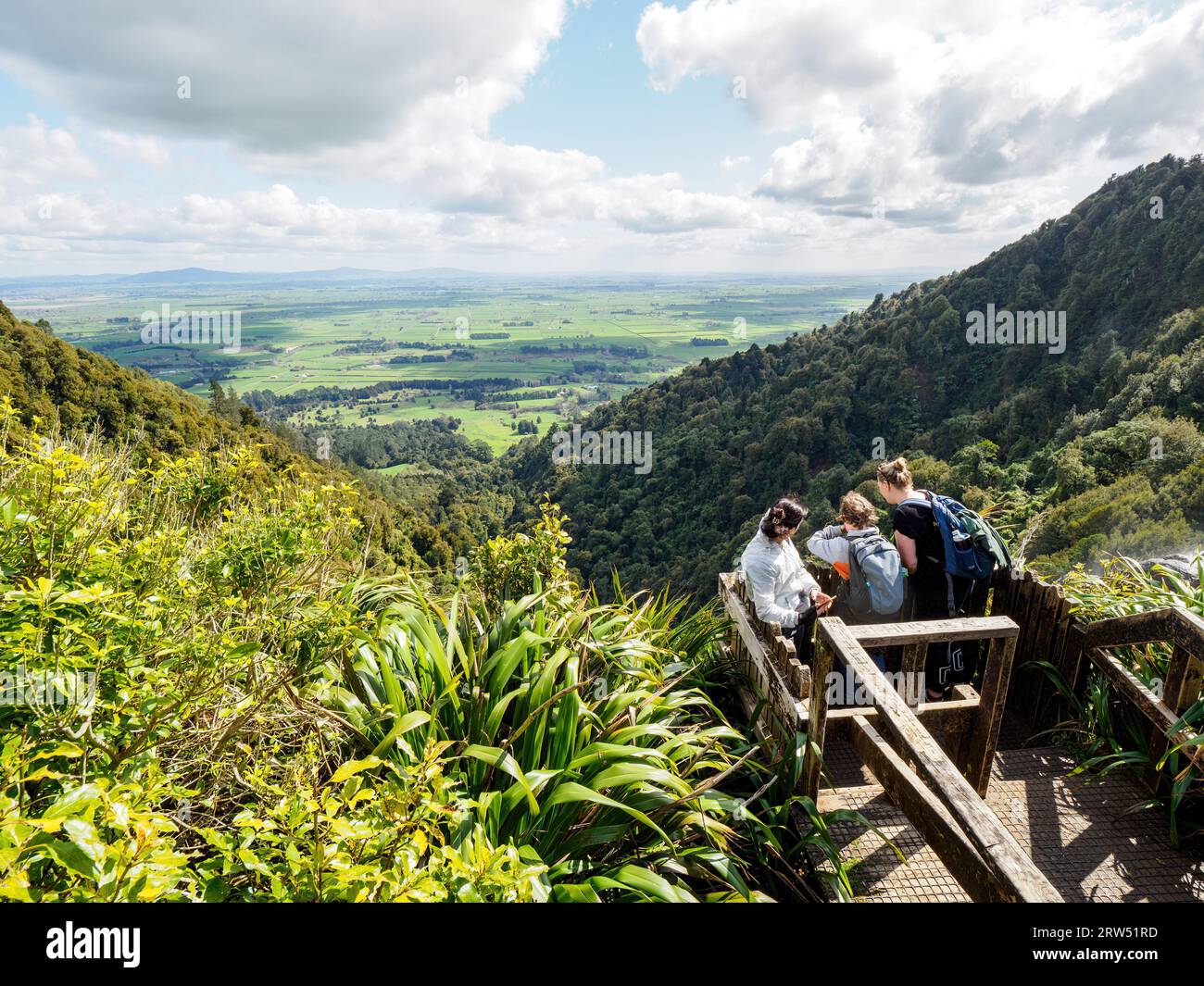 Waikato plains from Wairere falls track summit lookout. Highest ...