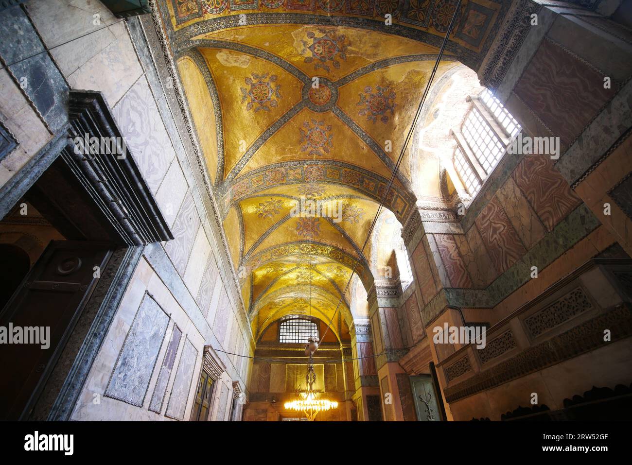 Hagia sophia interior 2023 hi-res stock photography and images - Alamy