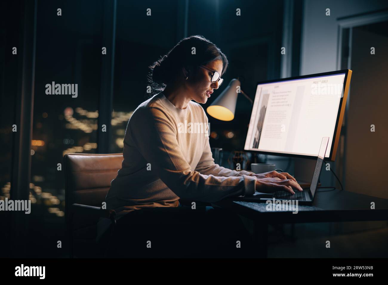 Hours focuses hi-res stock photography and images - Alamy