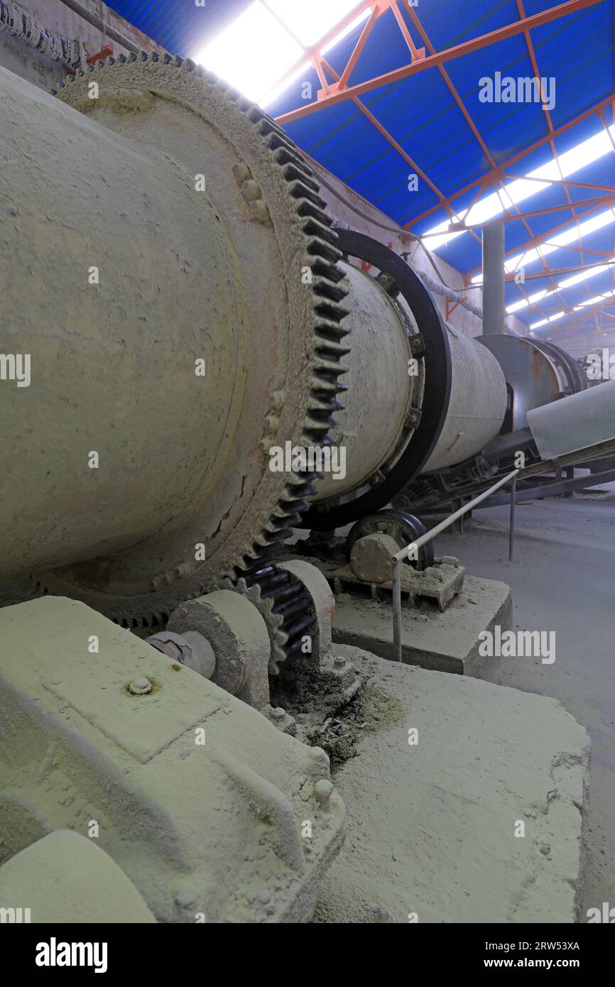 Huge production equipment in fertilizer production line Stock Photo - Alamy