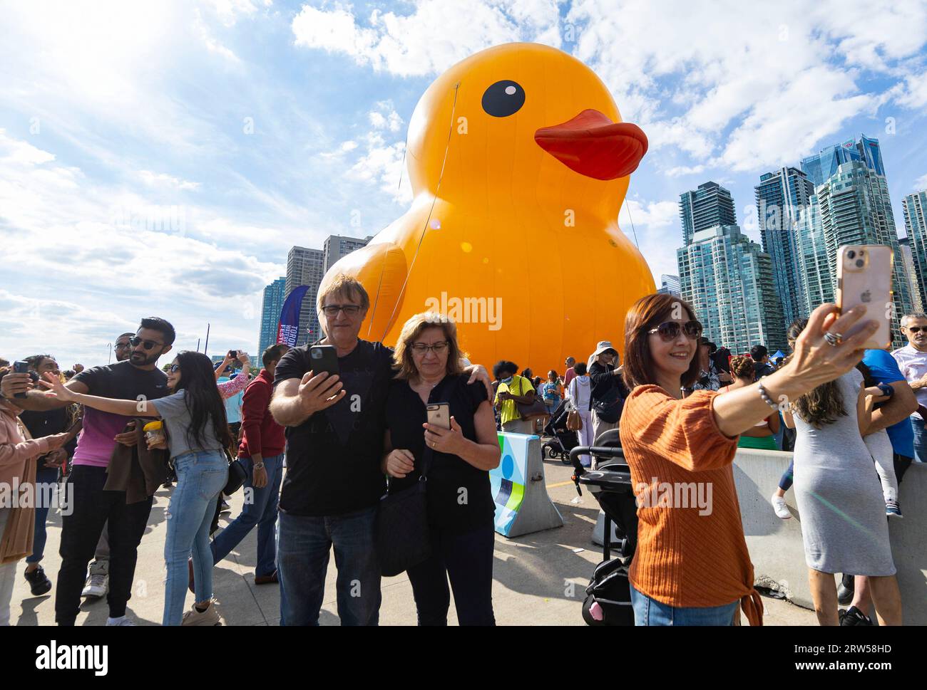 Toronto, Canada. 16th Sep, 2023. People take selfies with a giant ...