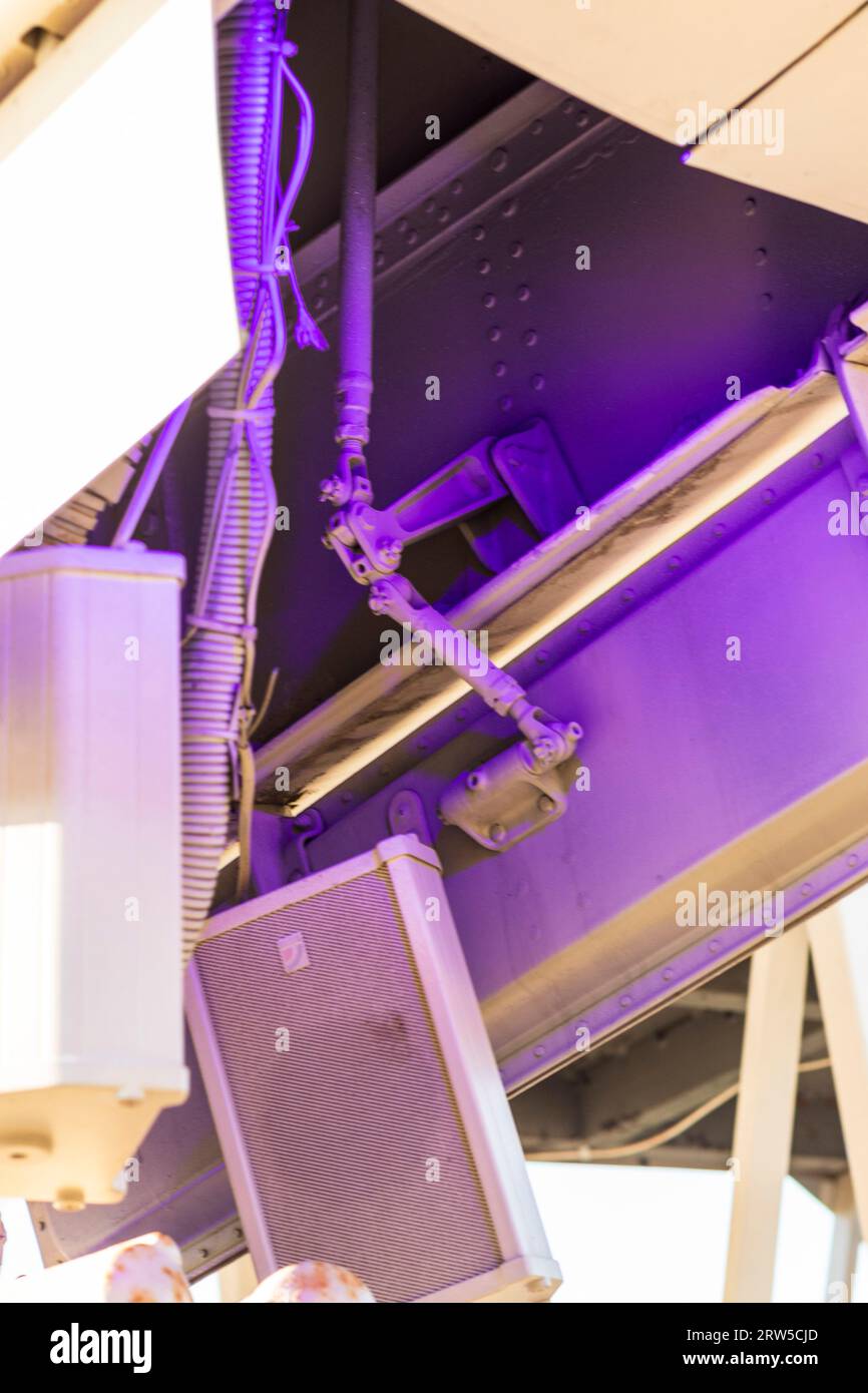 Close up shot of the chassis of the civil plane Stock Photo - Alamy