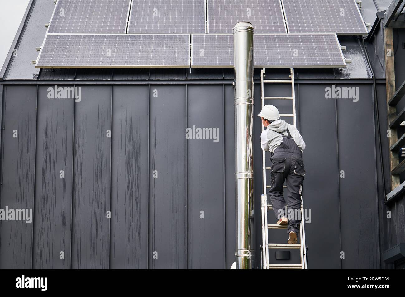 Solar panel up ladder hi-res stock photography and images - Alamy