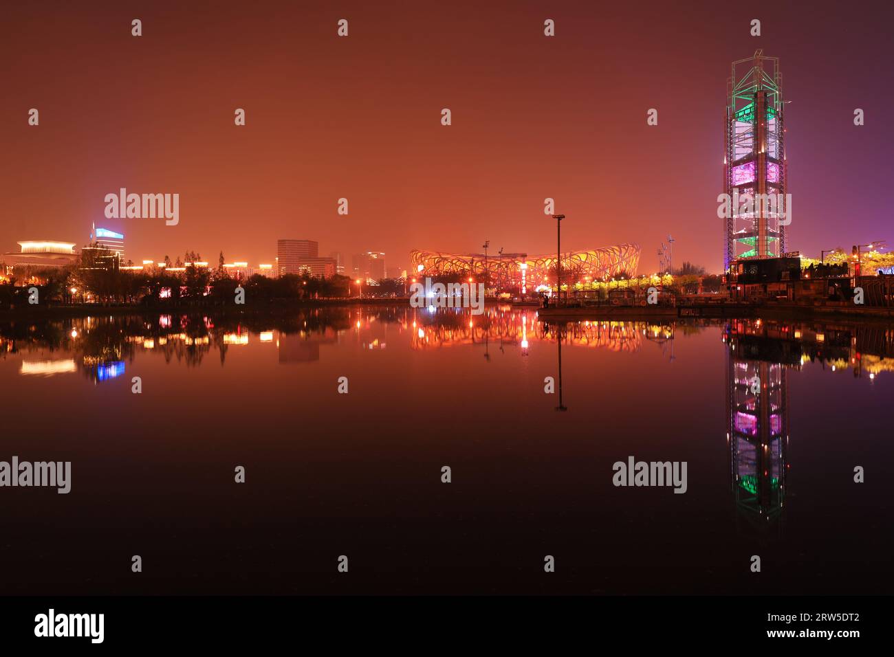 Linglong pagoda hi-res stock photography and images - Alamy