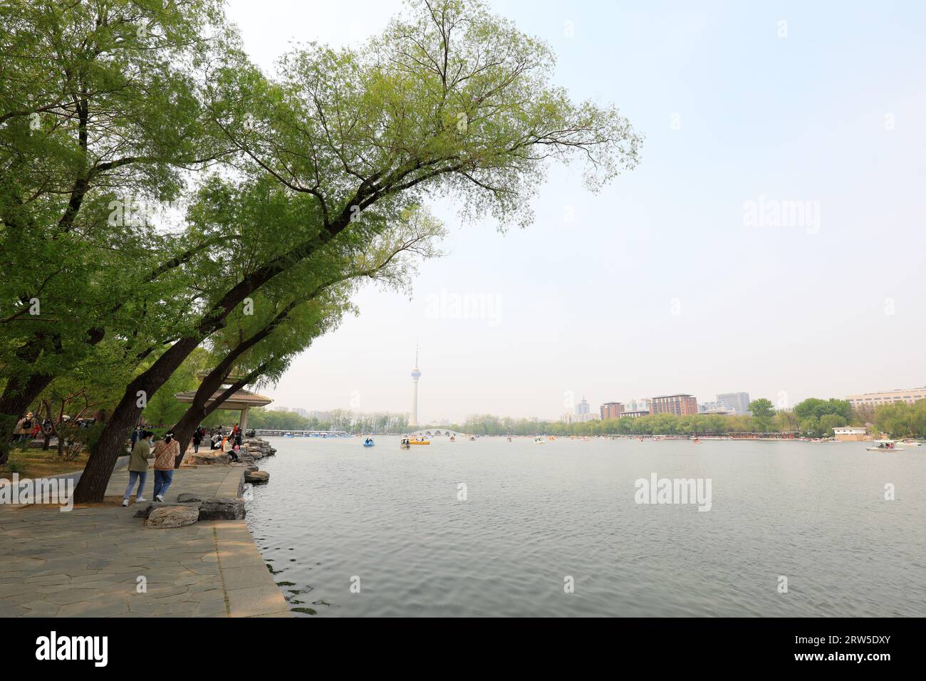 Spring scenery yuyuantan park hi-res stock photography and images - Alamy