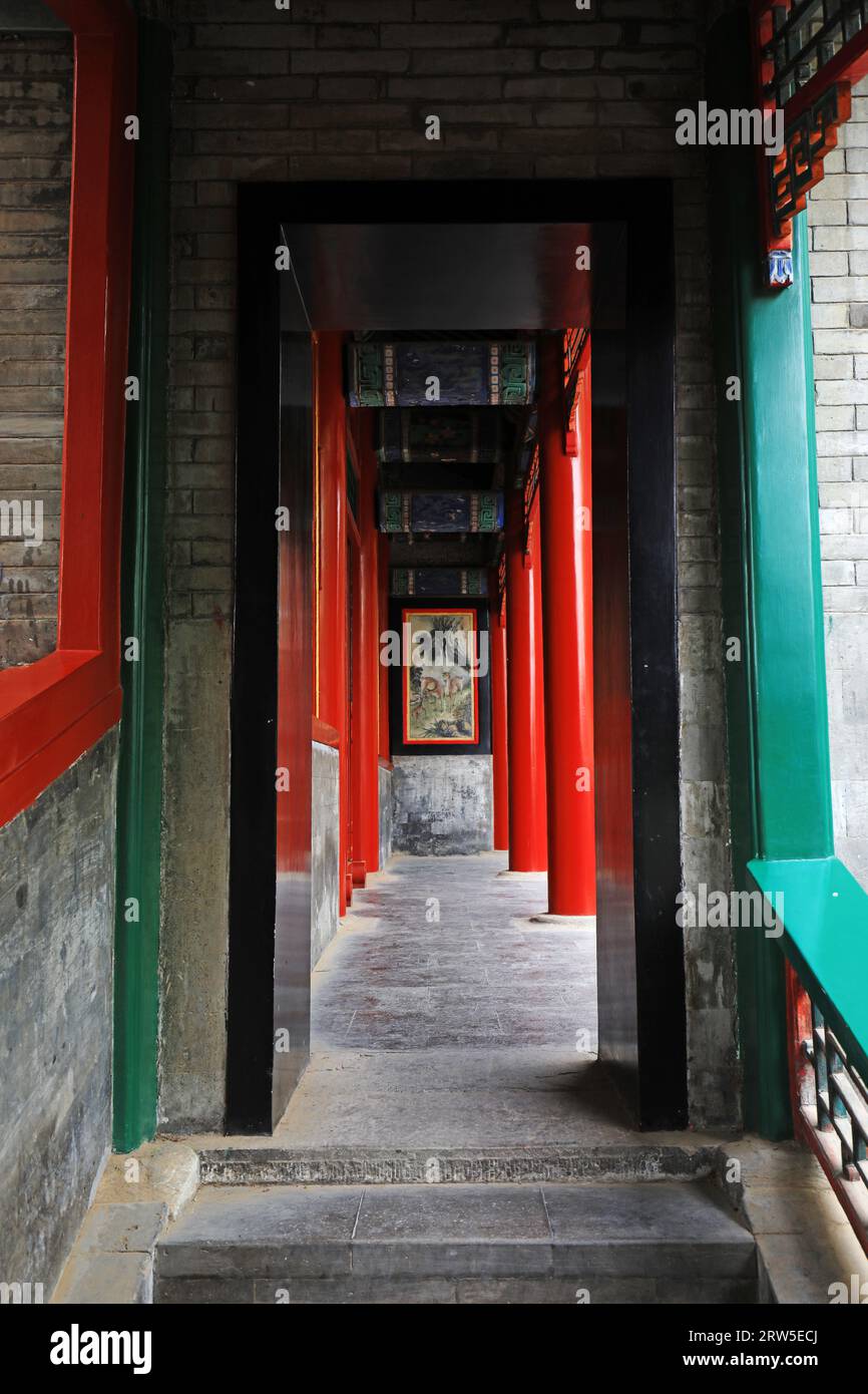 Chinese classical corridor architecture, Beijing Stock Photo - Alamy