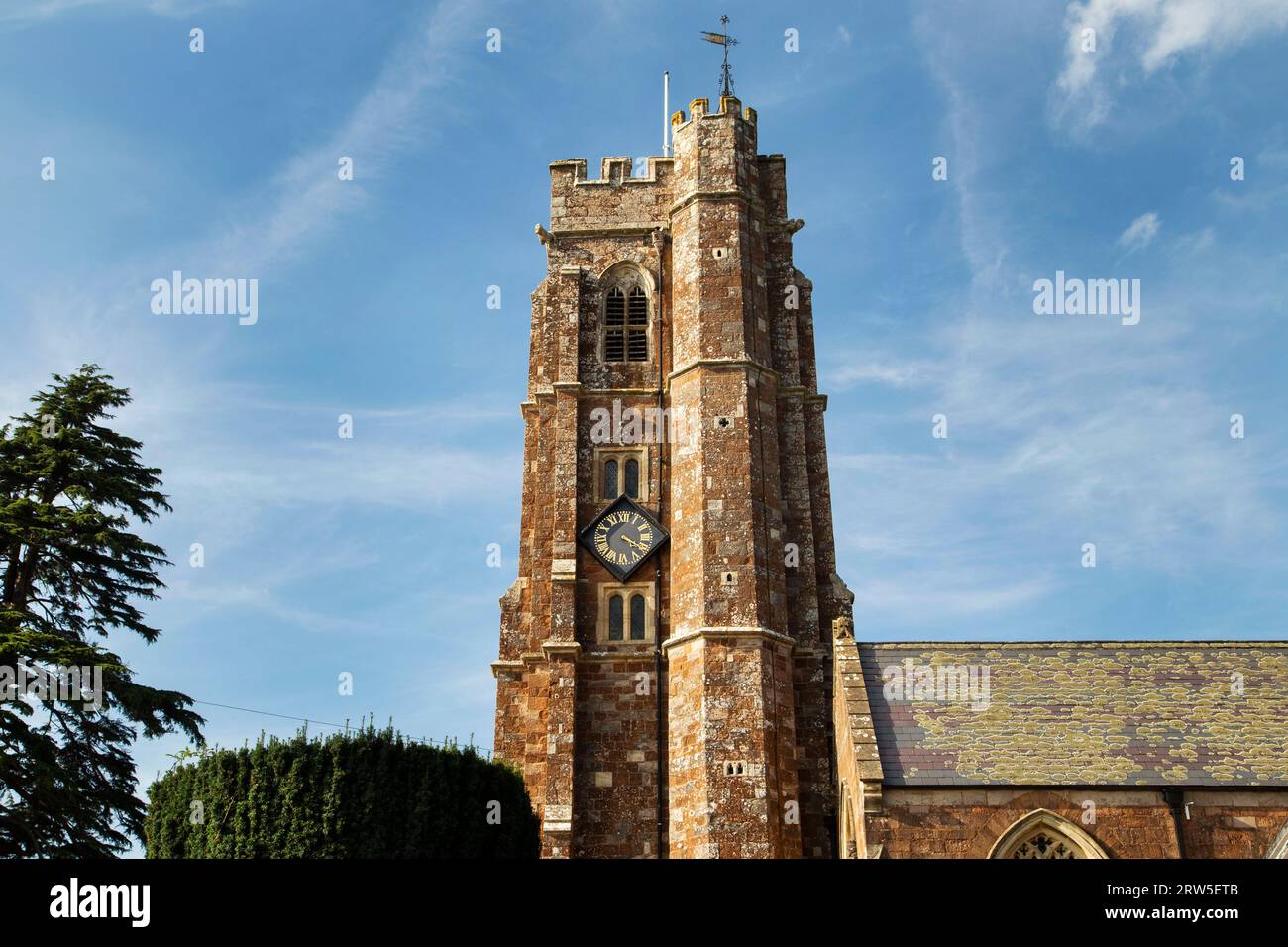 Lymptone village hi-res stock photography and images - Alamy