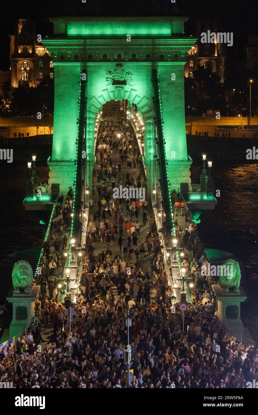 Budapest. 16th Sep, 2023. People walk on Budapest's landmark Chain Bridge during the Chain ...