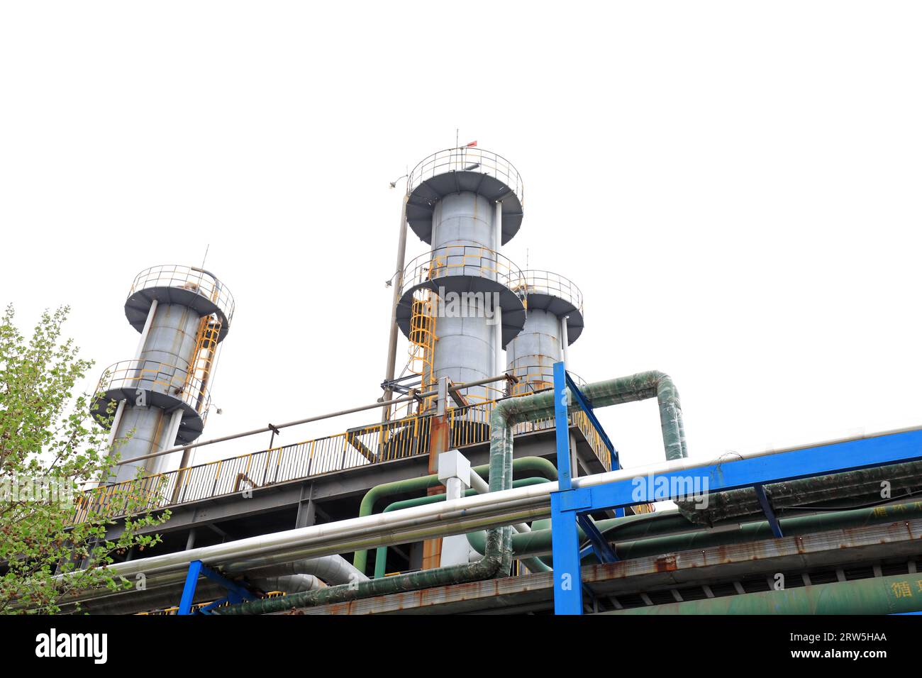 Mechanical equipment in refinery area Stock Photo - Alamy