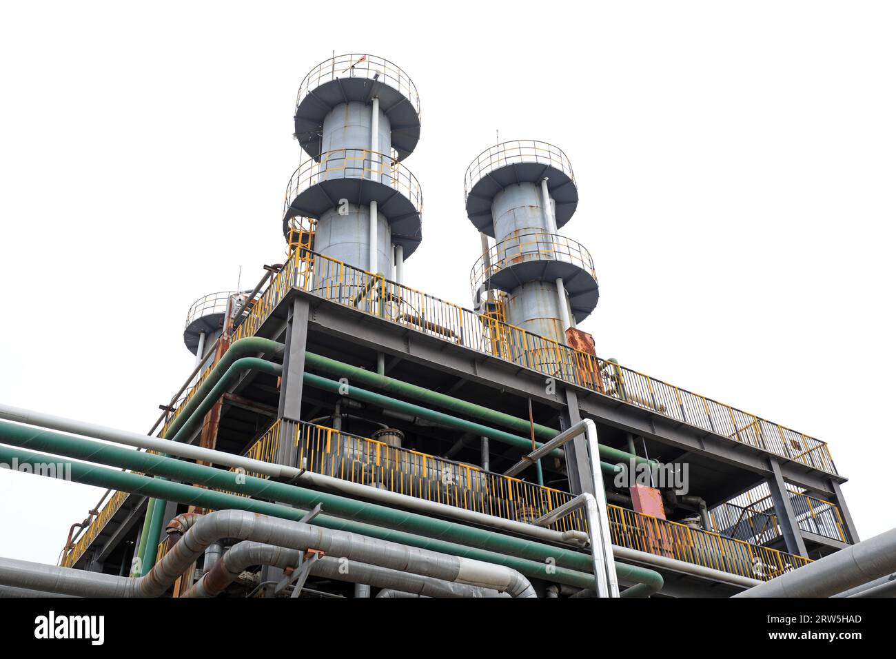 Mechanical equipment in refinery area Stock Photo - Alamy