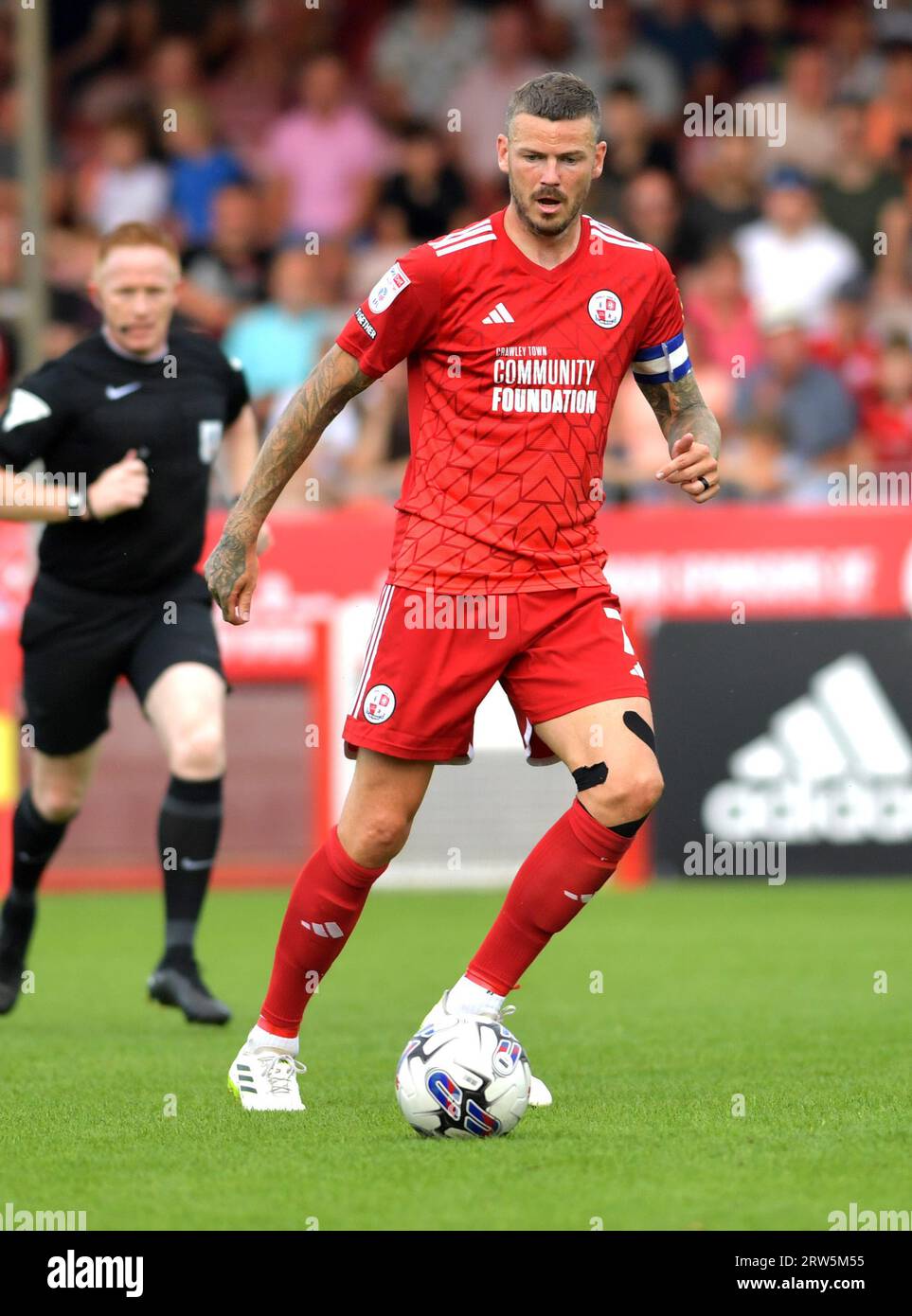 Ben gladwin on the ball hi-res stock photography and images - Alamy
