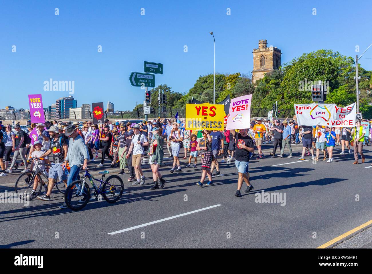 Sydney, Australia. 17 Sep 2023. The 'YES 2023' rally and march in ...