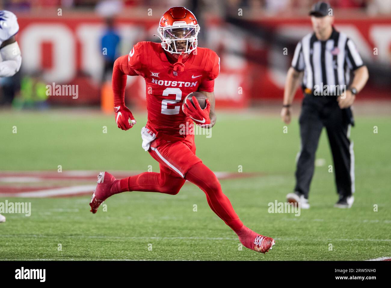 Houston, TX, USA. 16th Sep, 2023. Houston Cougars wide receiver Matthew ...