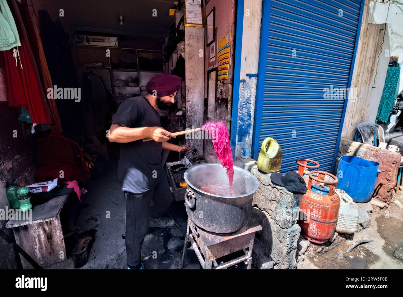 Dye maker, Leh, Ladakh, India Stock Photo - Alamy