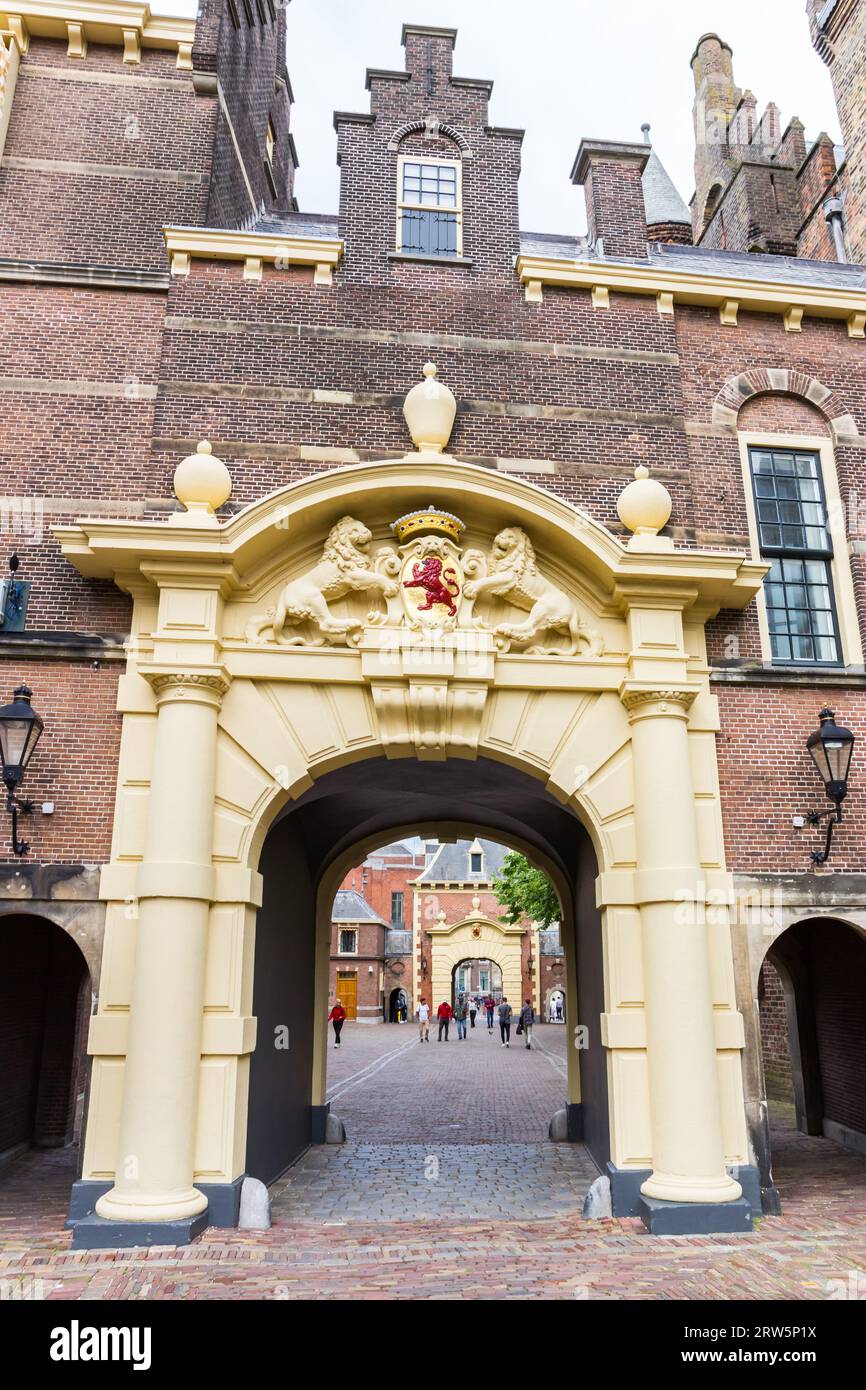 Entrance gate to the national parliament in Den Haag, Netherlands Stock ...