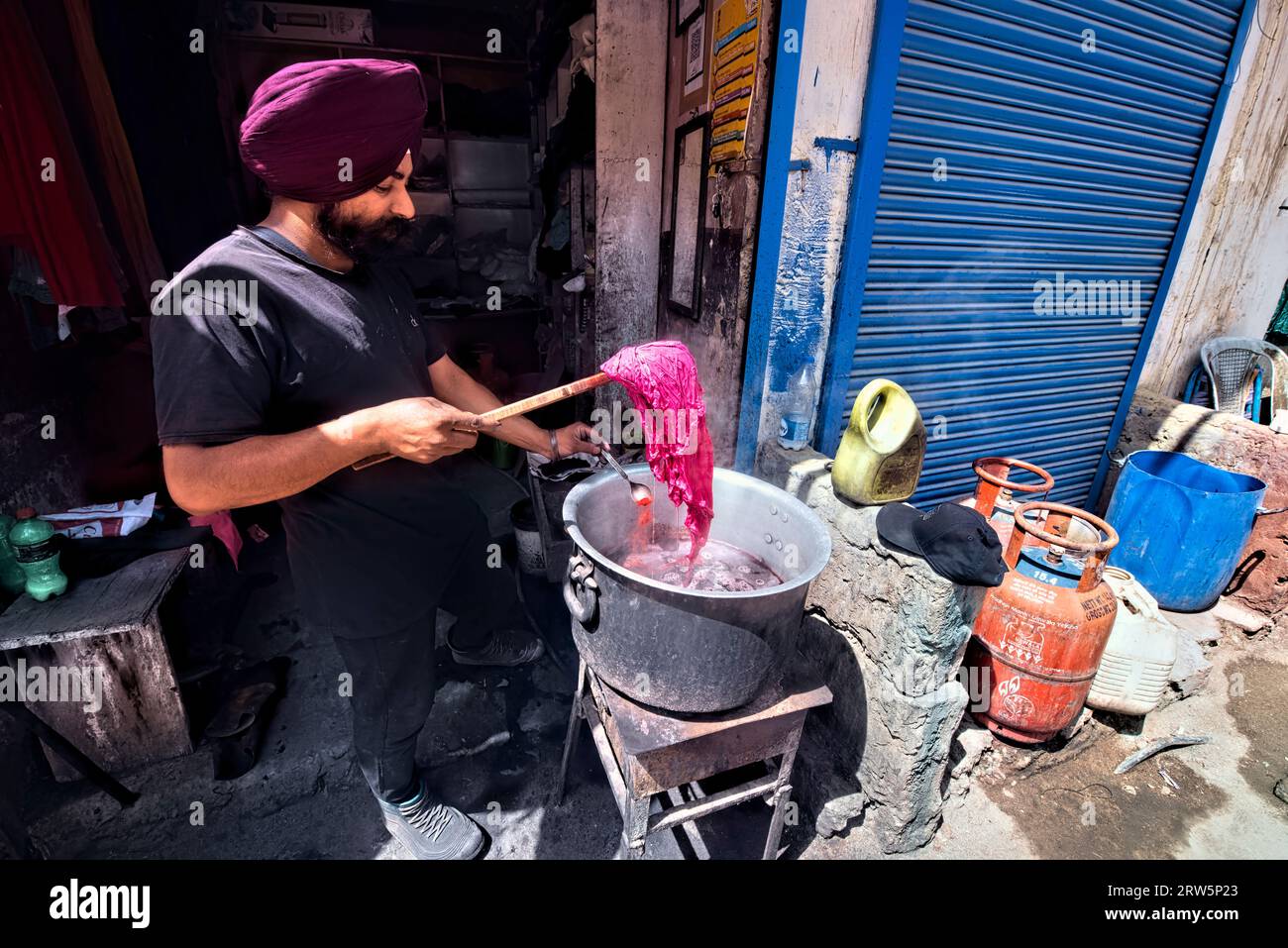Dye maker, Leh, Ladakh, India Stock Photo - Alamy
