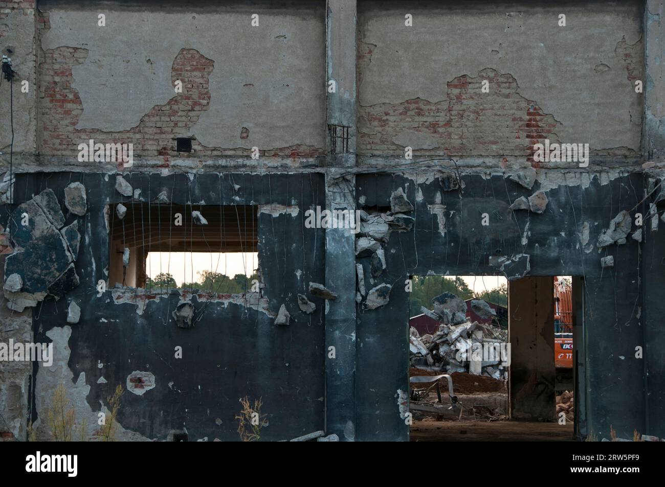 old industrial buildings in decay before demolition Stock Photo - Alamy