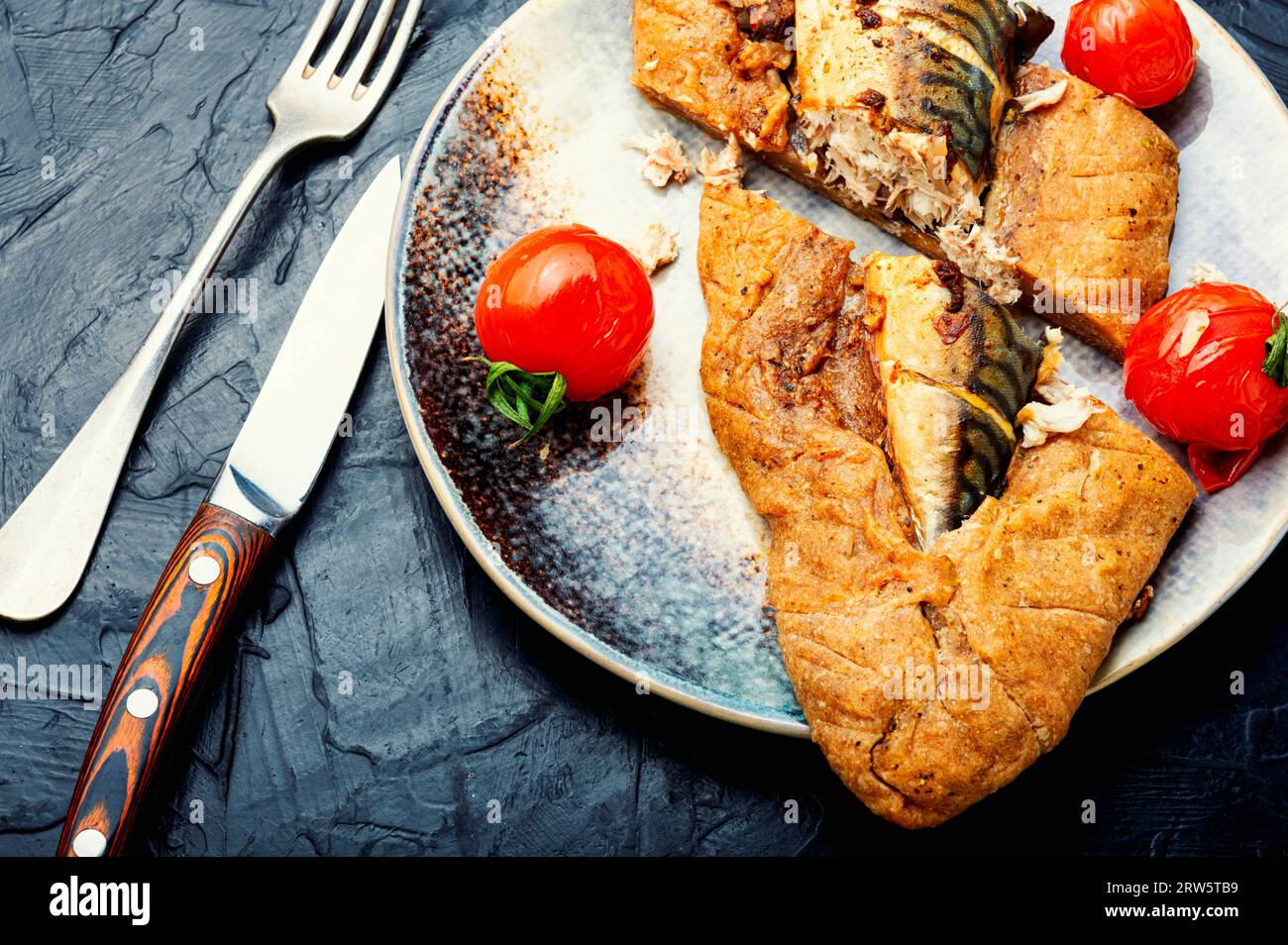 Fish pie puff pastry hi-res stock photography and images - Alamy