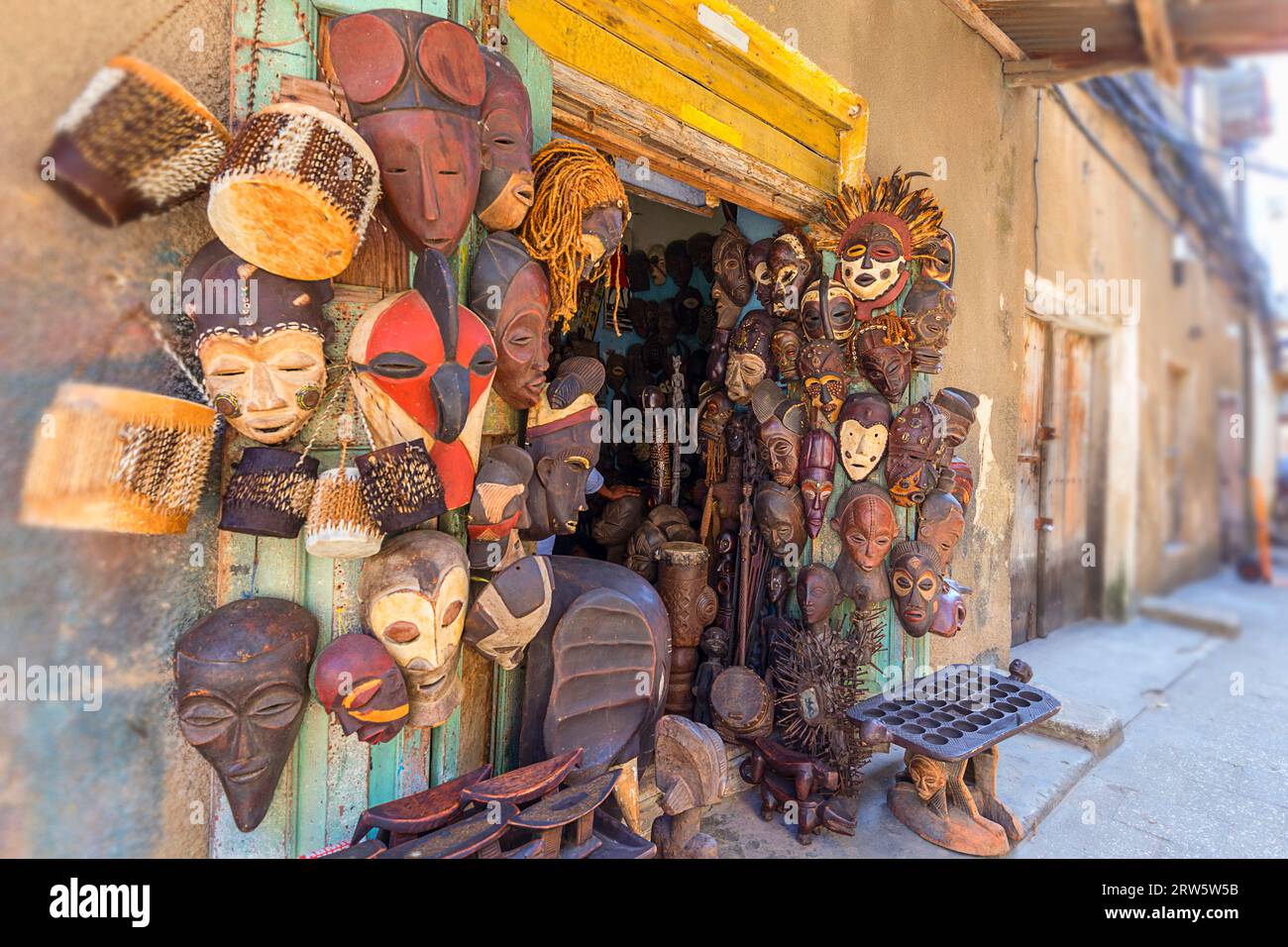 Lifestyle tanzania hi-res stock photography and images - Alamy