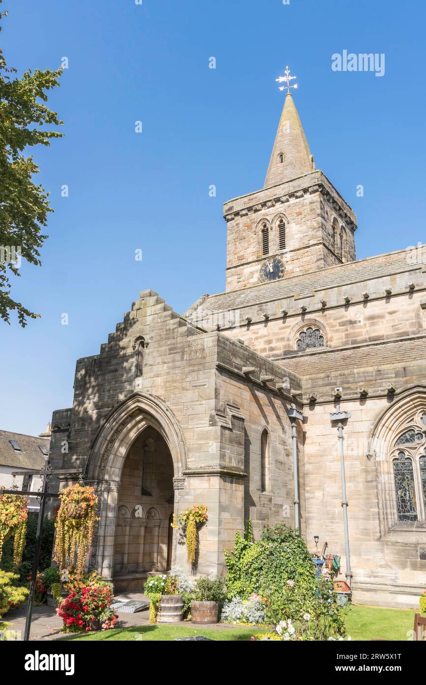 Entrance holy trinity church hi-res stock photography and images - Alamy