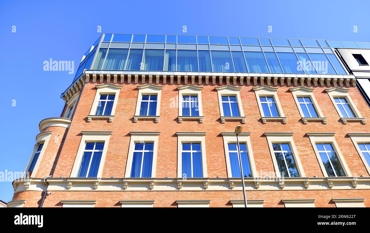 Modern beautiful luxury hotel building Stock Photo - Alamy