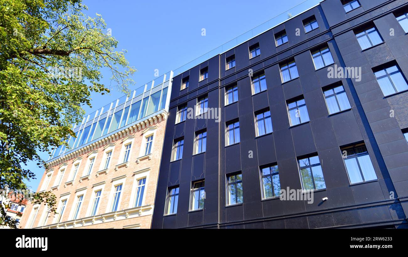 Modern beautiful luxury hotel building Stock Photo - Alamy