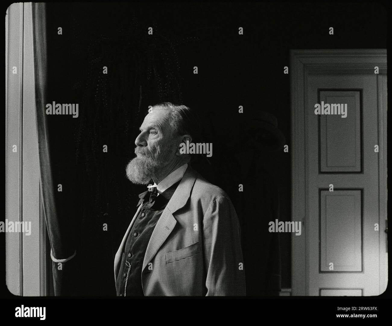 JESPER CHRISTENSEN in MUNCH (2023), directed by HENRIK MARTIN ...